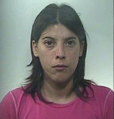 Licata. Tenta di accoltellare carabiniere. Era stata fermata per guida ...