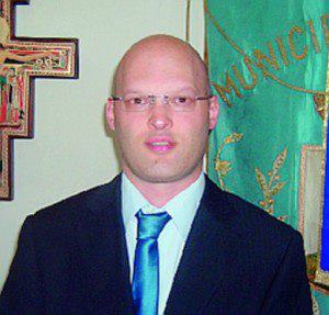 In fiamme l’auto dell’ex assessore Joseph Zambito – SiciliaTv.org